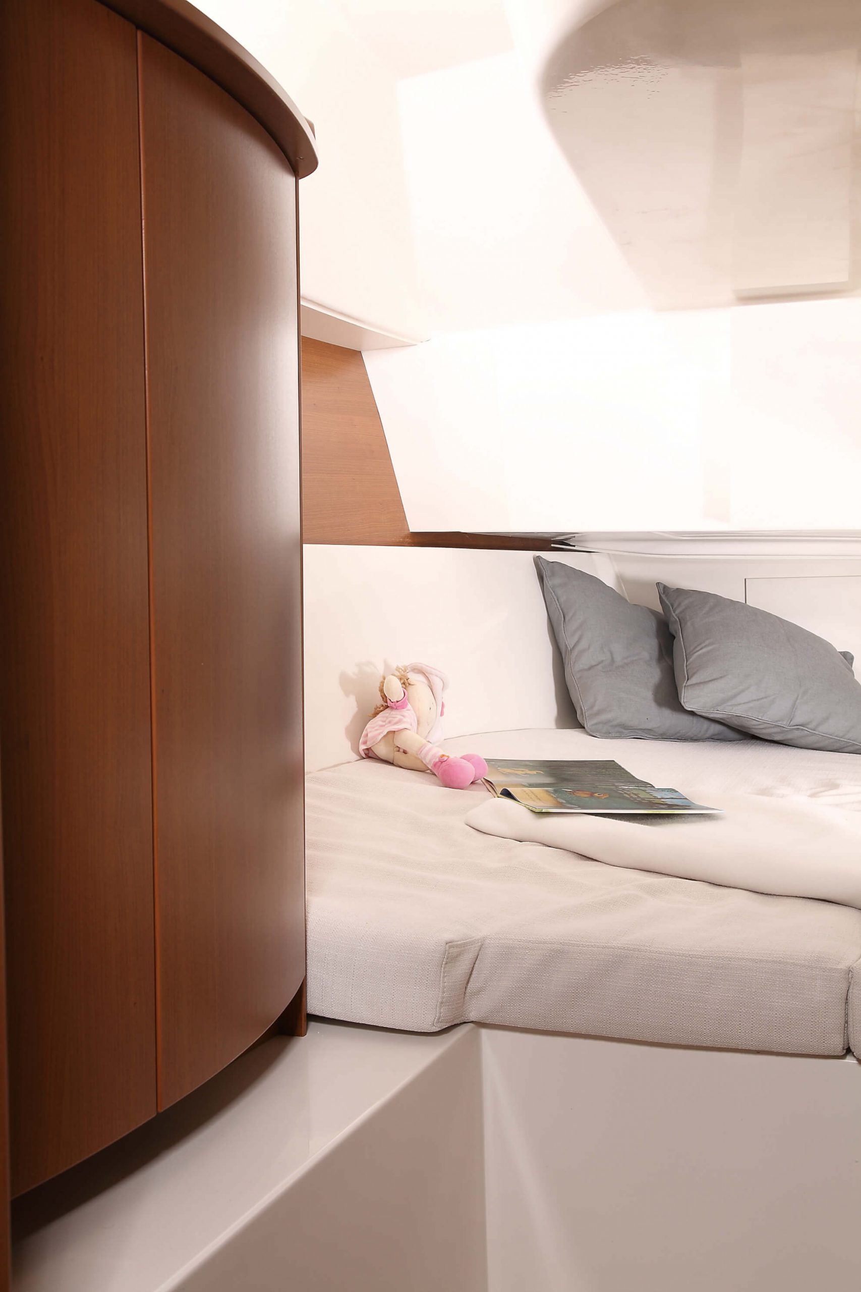 Hanse 325 Sail Yacht on Charter at Gateway of India, Mumbai